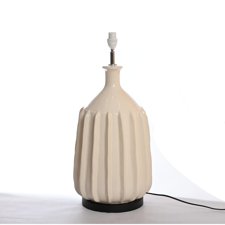 Ceramic Lamp with Fins| Cream – Homestead Decor
